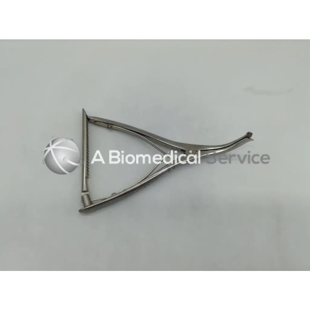 INGE 543 GS 40.3180 retractor 1/2 w/o teeth - A Biomedical Service