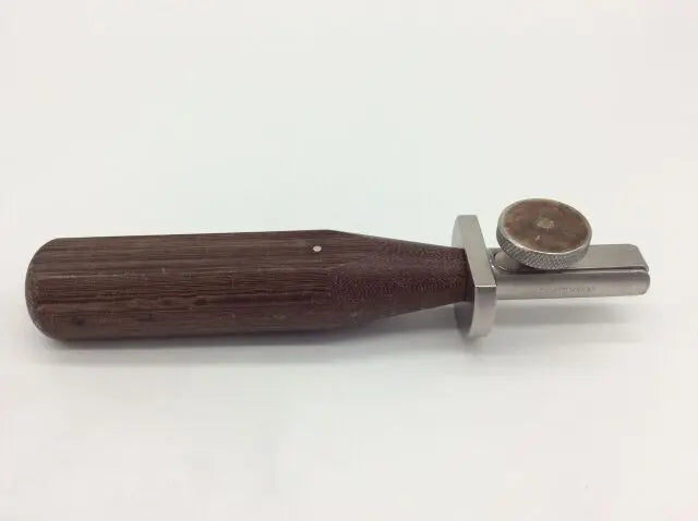 Depuy D242210000 Osteotome Handle Surgical Instrument – A Biomedical ...