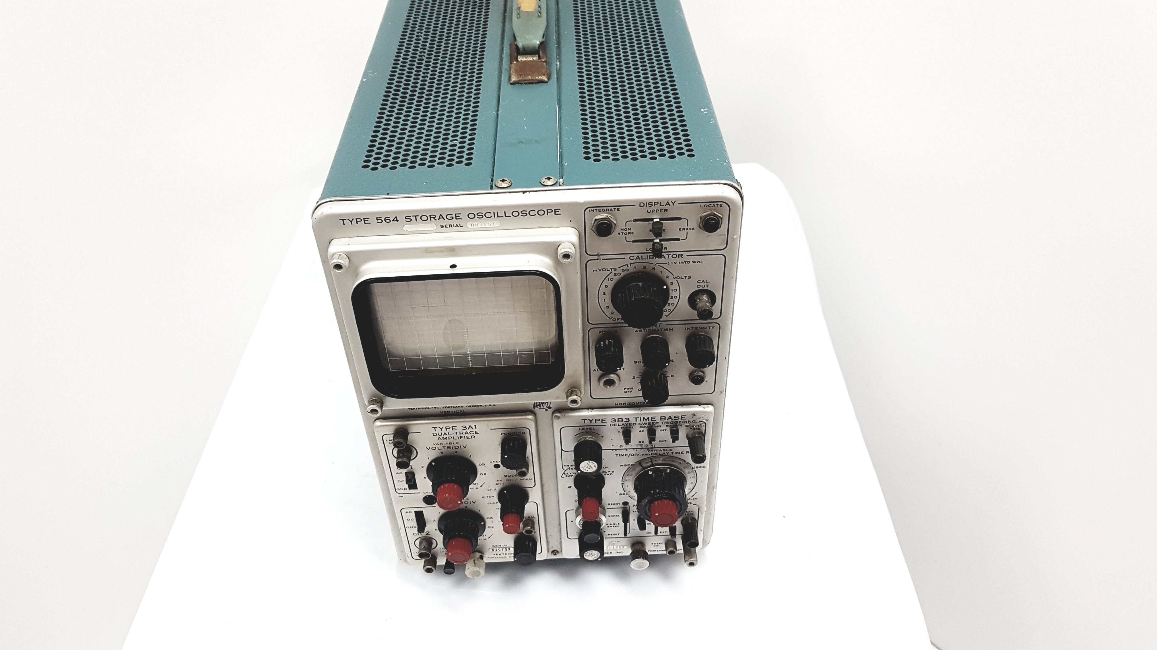 Tektronix 564 Storage Oscilloscope 3a1 Dual Trace 3b3 Time Base A Biomedical Service