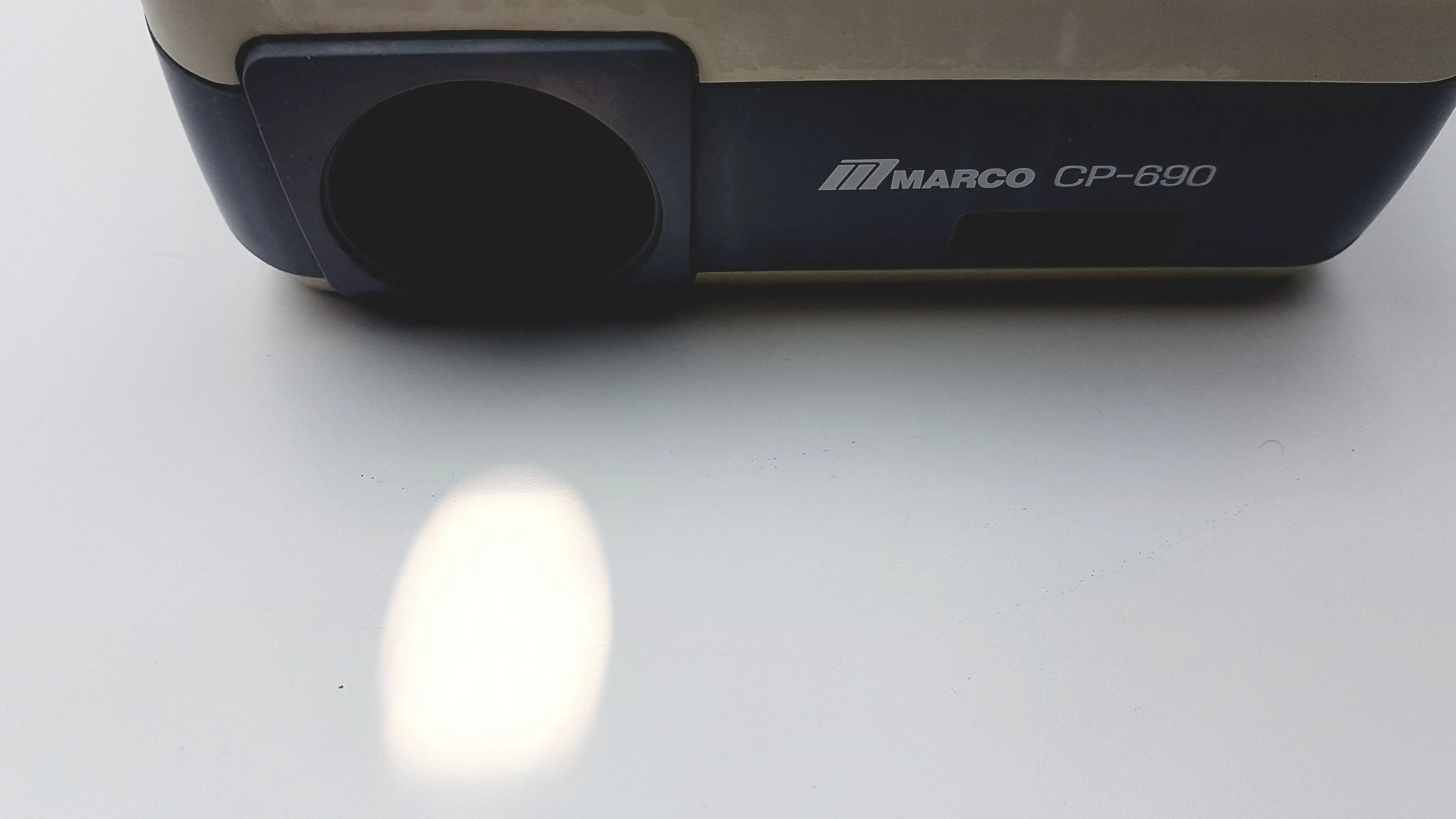 Marco CP-690 Auto Chart Projector – A Biomedical Service